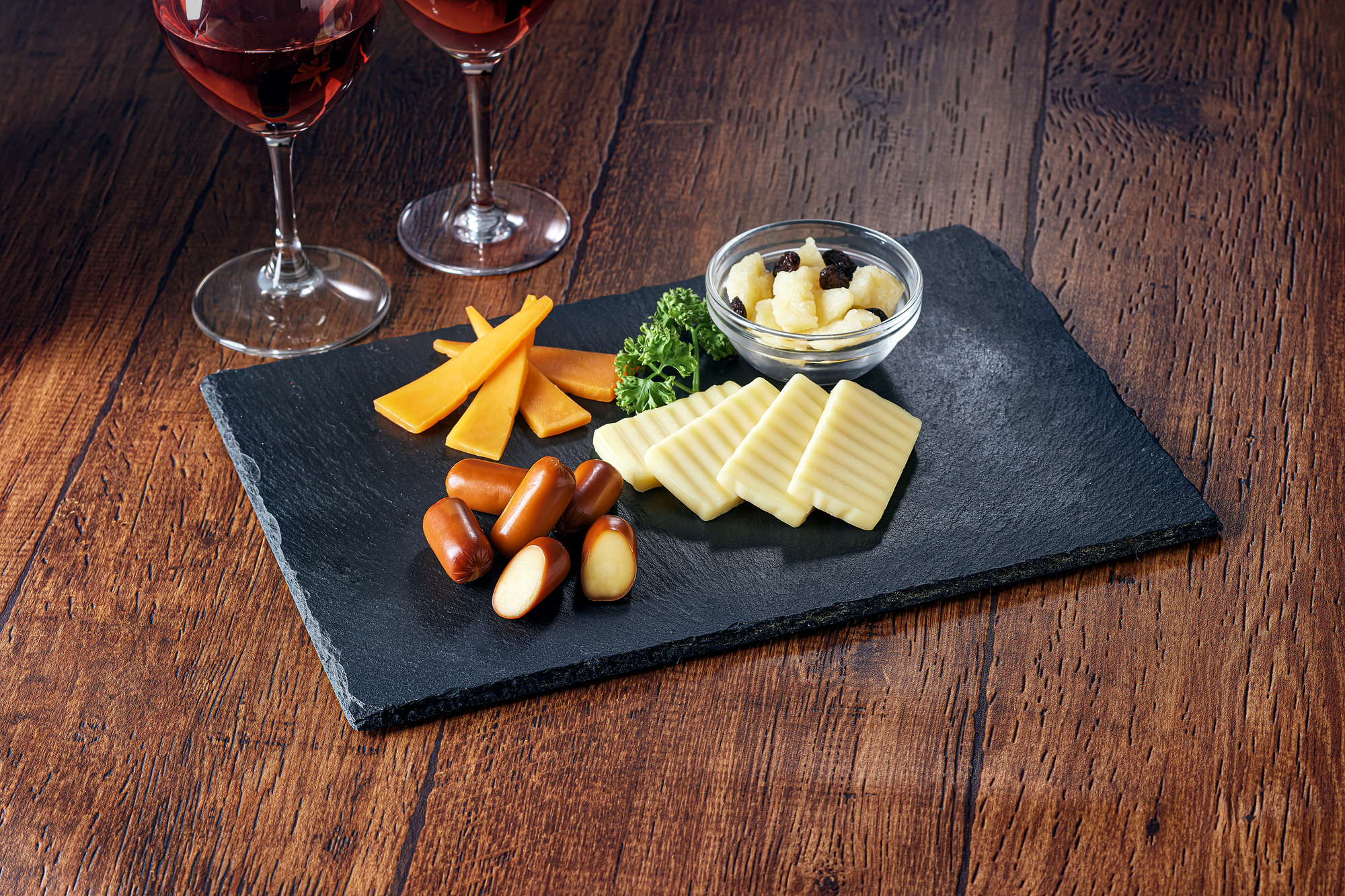 「おつまみギフト」でお酒好きの心を掴む！選び方や予算別おすすめ商品 | お肉のギフトなら肉贈 選べる肉カタログギフト